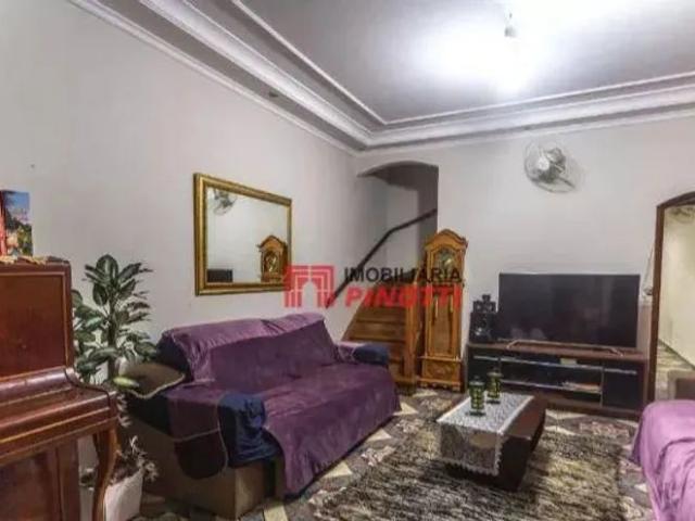 Sobrado com 3 Quartos para alugar, 167m² Centro