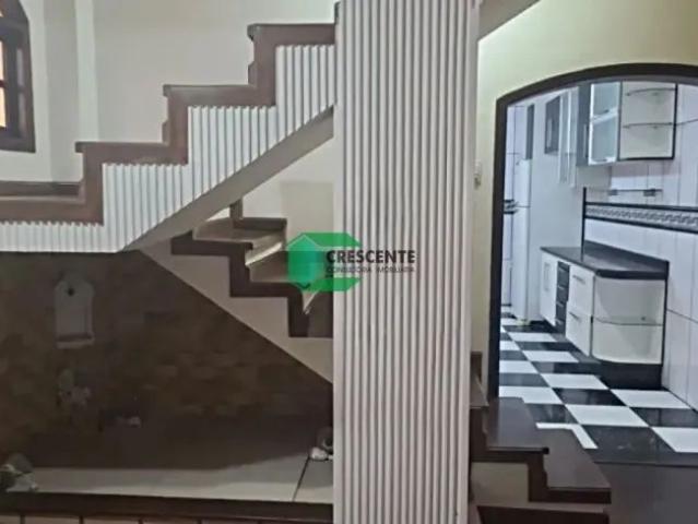 Sobrado com 3 Quartos para alugar, 192m² Vila Eldizia