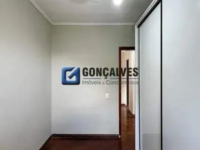 Sobrado com 3 Quartos para alugar, 200m² Baeta Neves
