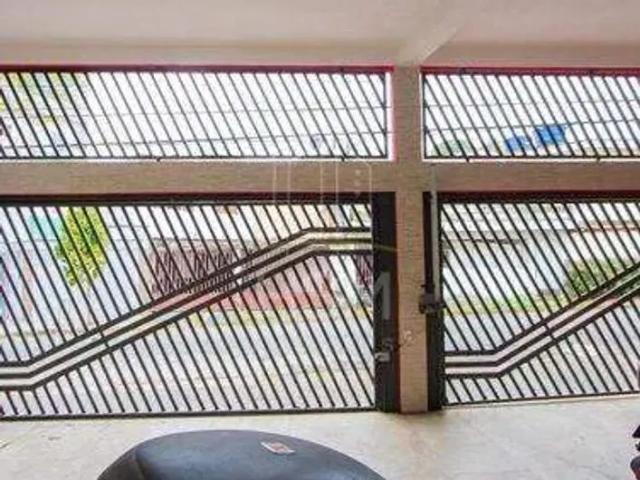 Sobrado com 3 Quartos para alugar, 320m² Vila Floresta