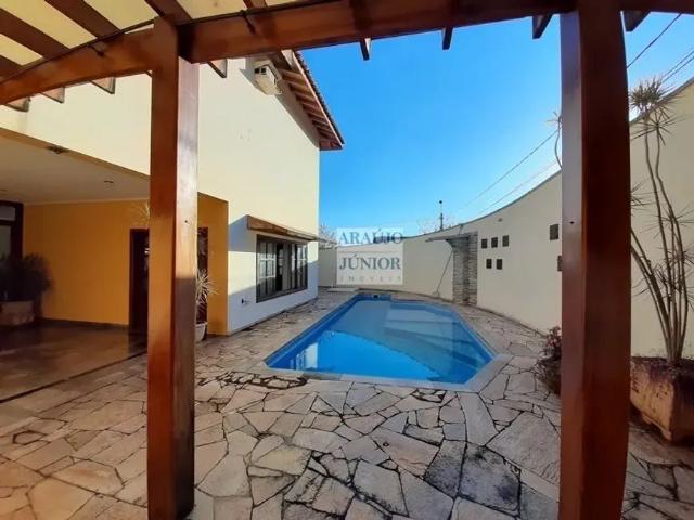 Sobrado com 3 Quartos para alugar, 346m² Jardim Colina