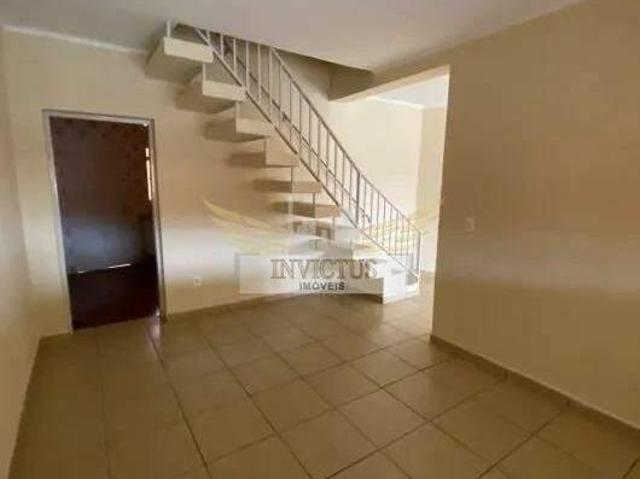 Sobrado com 3 Quartos para Comprar, 147m² Santa Maria, Santo André/SP