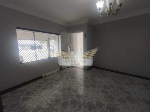 Sobrado com 3 Quartos para Comprar, 173m² Parque Jaçatuba, Santo André/SP