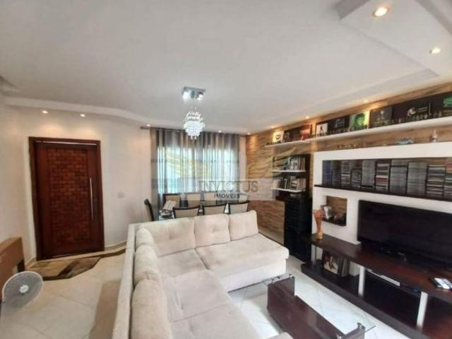 Sobrado Porteira Fechada com 3 Quartos para Comprar, 218m² Jardim das Maravilhas, Santo André/SP