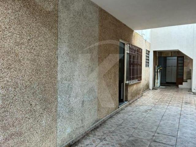 Sobrado com 3 Quartos, Terraço Grande, 2 Vagas de Garagem na Vila Medeiros