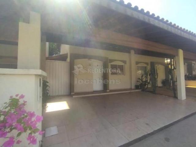 Sobrado com 3 Quartos Venda Condominio Mon Village