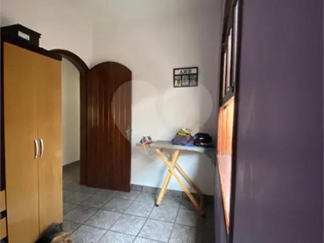 Sobrado com 3 quartos à venda em Jardim Eliane SP
