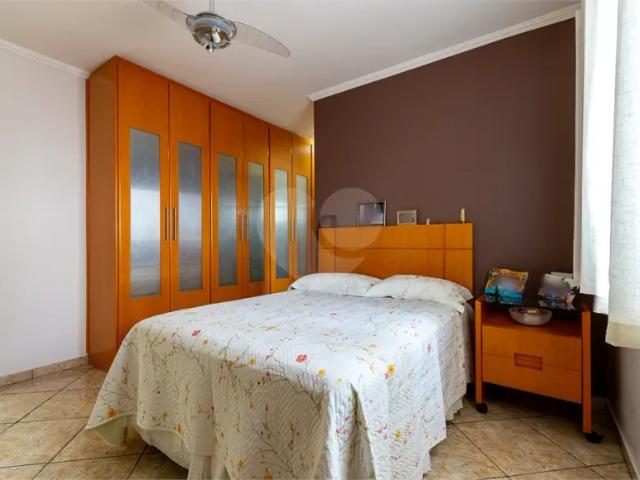 Sobrado com 3 quartos à venda em Vila São Geraldo SP
