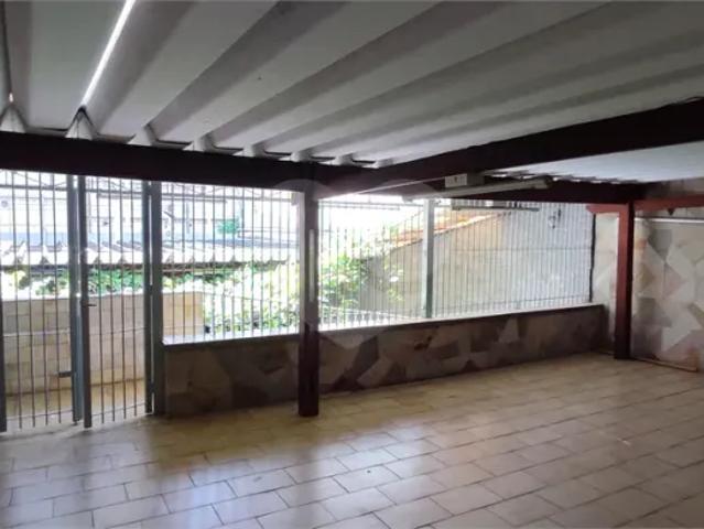 Sobrado com 3 quartos à venda ou para locação em Jardim Anália Franco SP