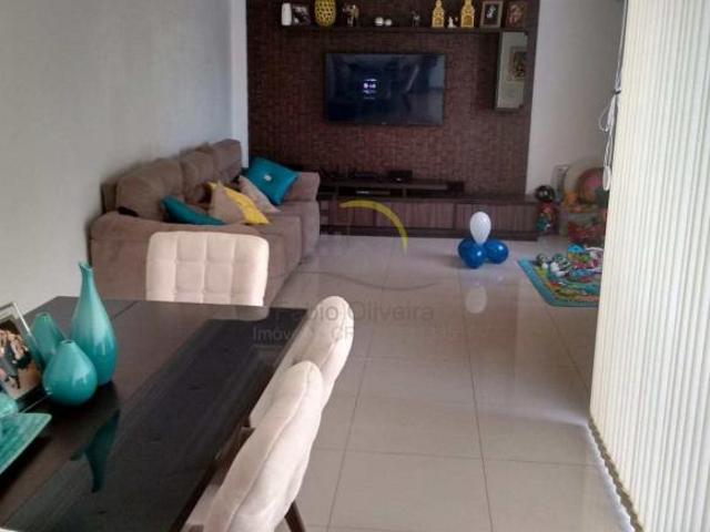Sobrado com 3 quartos, Vila Valença, São Vicente R$ 950 mil, Cod: 4282