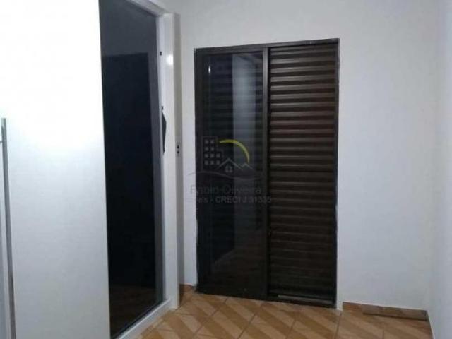 Sobrado com 3 quartos, Vila São Jorge, São Vicente R$ 550 mil, Cod: 6116