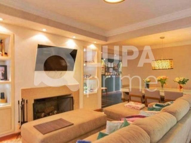 SOBRADO COM 3 QUARTOS/SUÍTE, QUINTAL, 3 VAGAS, PARA VENDA, PARADA INGLESA, SÃO PAULO