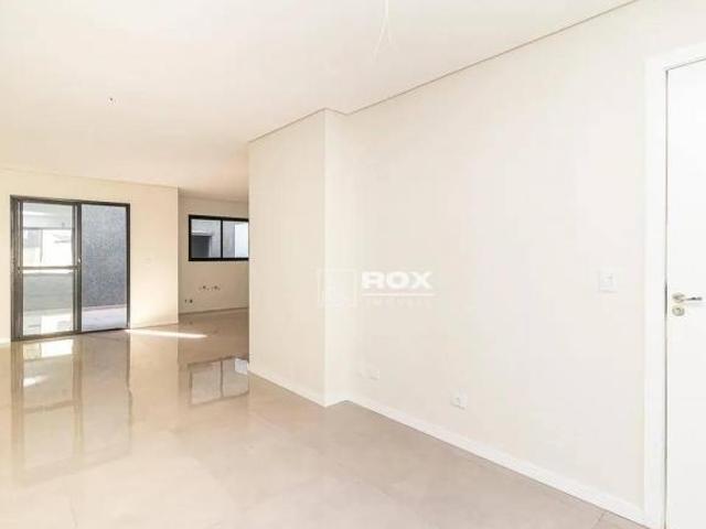 Sobrado com 3 qurtos sendo 1 suíte à venda, 135 m² por R$ 739.000 Boqueirão Curitiba/PR