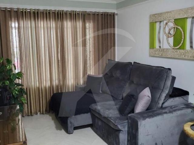 Sobrado com 3 suítes, 4 vagas, com 175m² no Jardim França