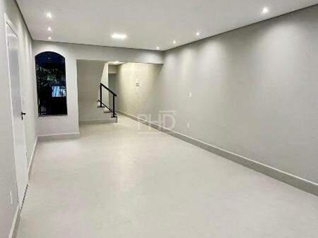 Sobrado com 3 suites 4 vagas de garagens Vila Pires Santo André
