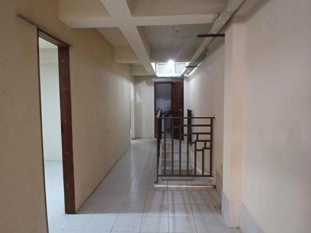 Sobrado com 3 suites 12 vagas sendo 6 c pé direito alto p caminhãoà venda, 400 m² por R$ 1.900.000