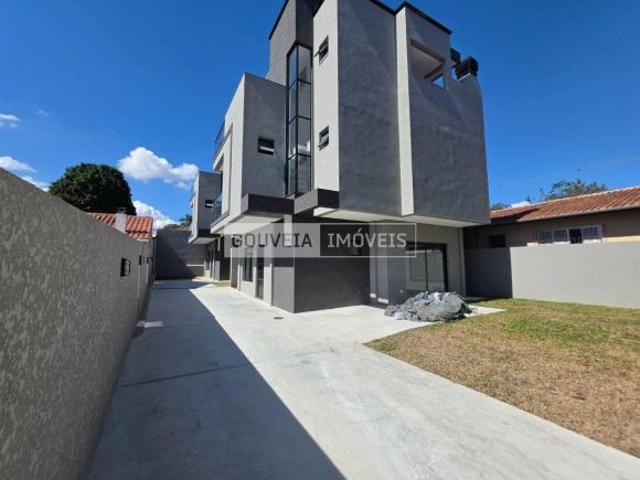 Sobrado de Condomínio com 3 Quartos, 3 Suítes, 141M², à Venda por R$ 1.150.000,00 Novo Mundo, Curi