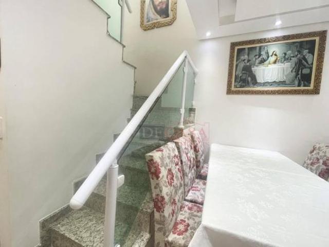 Sobrado com 3 suítes 2 vagas de garagem área gourmet com churrasqueira na Vila Laís