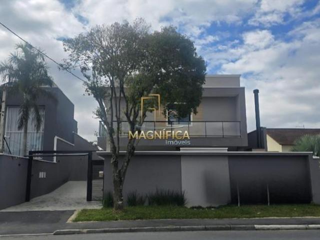 Sobrado com 3 Suites, 2 vagas, Xaxim