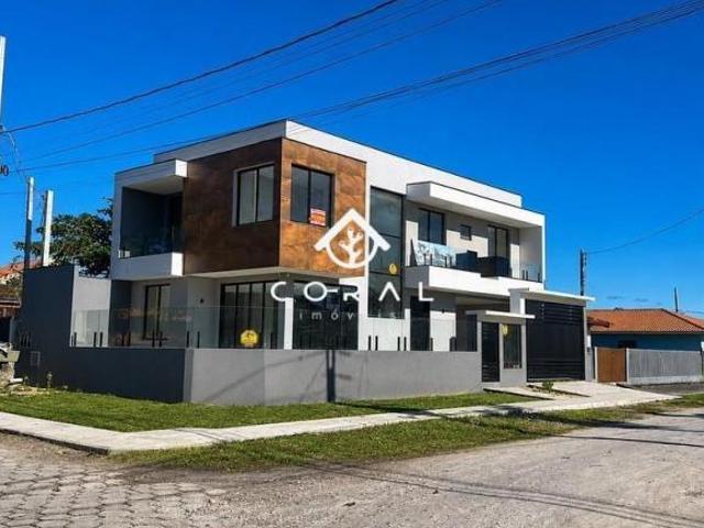 Sobrado com 3 Suítes a venda no balneário Leblon