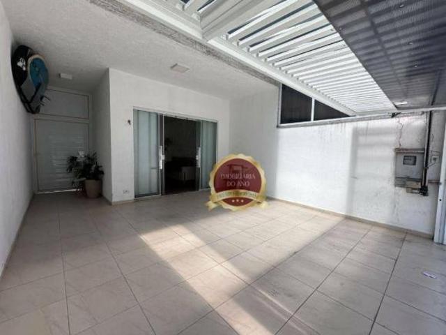 Sobrado com 3 suítes à venda no Canto do Forte em Praia Grande | 142m² | área gourmet | hidromassage