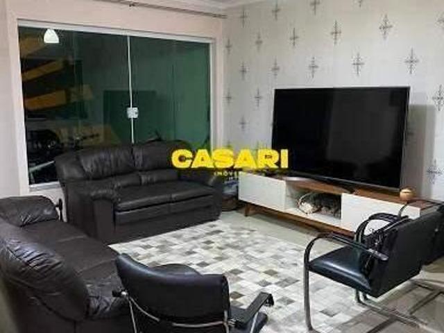 Sobrado com 3 Suítes à Venda ou Aluguel em Nova Petrópolis – 209m² – São Bernardo do Campo/SP