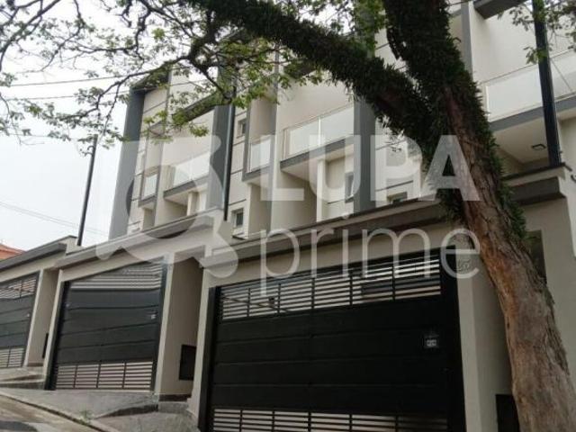 Sobrado com 3 suítes á venda Água Fria !