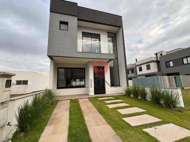 Sobrado com 3 suítes à venda, 131 m² por R$ 790.000 Centro Gravataí/RS