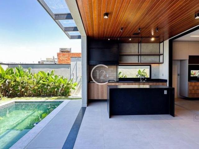 Sobrado com 3 suítes à venda, 283 m² por R$ 3.200.000 Urbanova São José dos Campos/SP