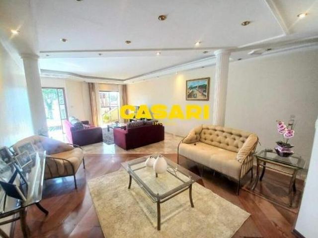 Sobrado com 3 Suítes à Venda, 296 m² – Baeta Neves, São Bernardo do Campo/SP