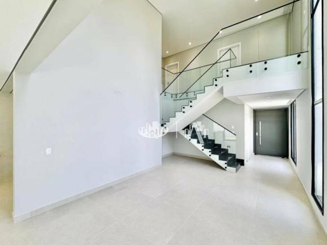 Sobrado com 3 Suites à venda, 209 m² por R$ 1.550.000 Parque Taua Arangua Londrina/PR