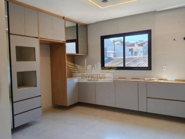 Sobrado com 3 Suítes à Venda, 230m² Vila Floresta, Santo André/SP
