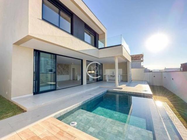 Sobrado com 3 suítes à venda, 302 m² por R$ 2.690.000 Urbanova São José dos Campos/SP