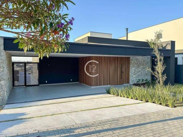 Sobrado com 3 suítes à venda, 302 m² por R$ 2.990.000 Urbanova São José dos Campos/SP