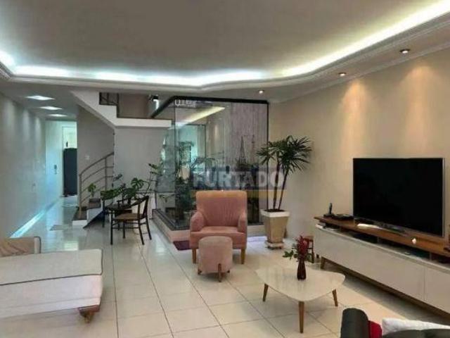 Sobrado com 3 suítes à venda, 420 m² Osvaldo Cruz São Caetano do Sul/SP