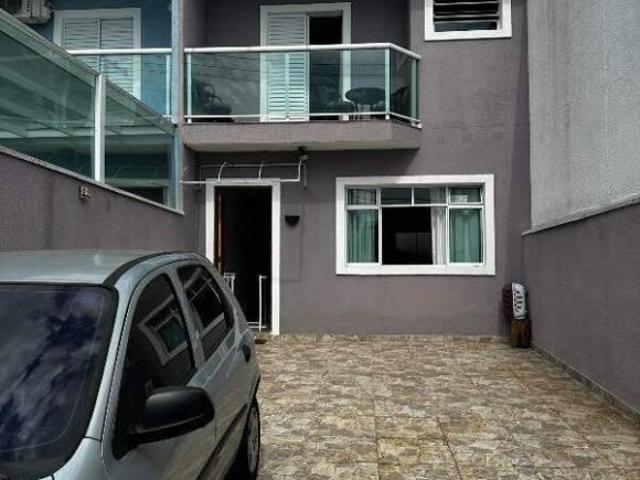 Sobrado com 3 suites B. Taboão SBC R$960.000,00