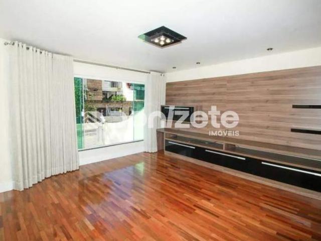 Sobrado com 3 suítes e 4 vagas à venda | bairro Jardim em Santo André, 240m² aceita financiamento