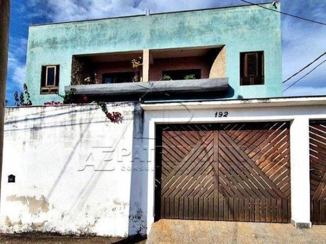 SOBRADO COM 3 SUITES JD ABAETÉ