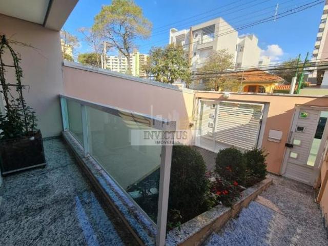 Sobrado com 3 Suítes para Comprar, 298m² Vila Assunção, Santo André/SP
