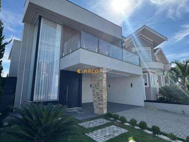 Sobrado com 3 Suites Res.Bela Vista Caçapava SP
