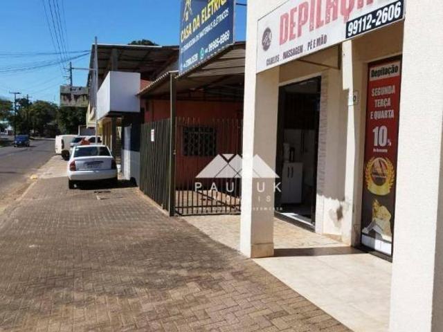 Sobrado com 3 salas comerciais e 1 Apartamento no piso superior com 3 dormitórios, 342 m² por R$ 900