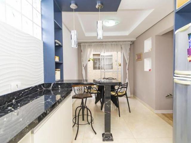 Sobrado com 3 Unidades Independentes no Conjunto Zimbros: More e Lucre com Airbnb!