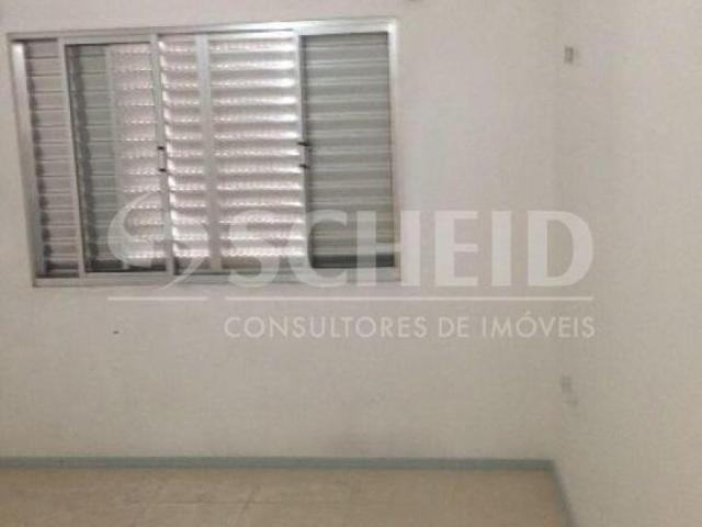 Sobrado com 3 vagas de garagem 200m2 Campo Grande 3 dts 1 suíte