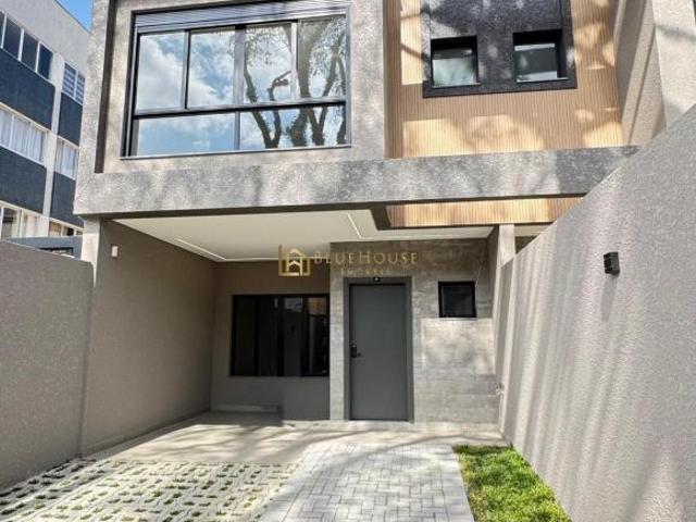 SOBRADO COM TERRAÇO NO ÁGUA VERDE R$ 1.320.000,00