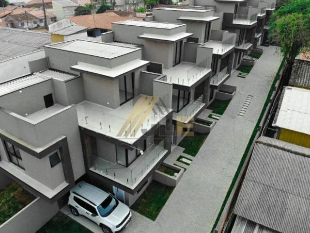 Sobrado com terraço no Boqueirão, Curitiba/PR