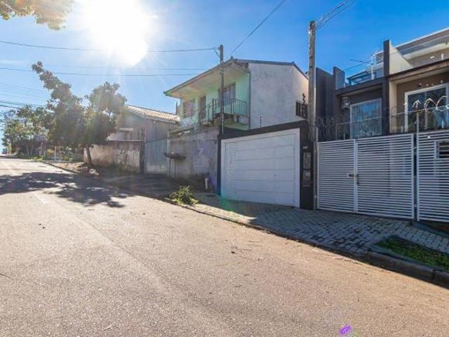 SOBRADO COM TERRAÇO NO SITIO CERCADO