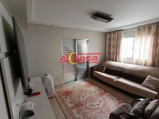 Sobrado com terraço de 216 m² Taboão
