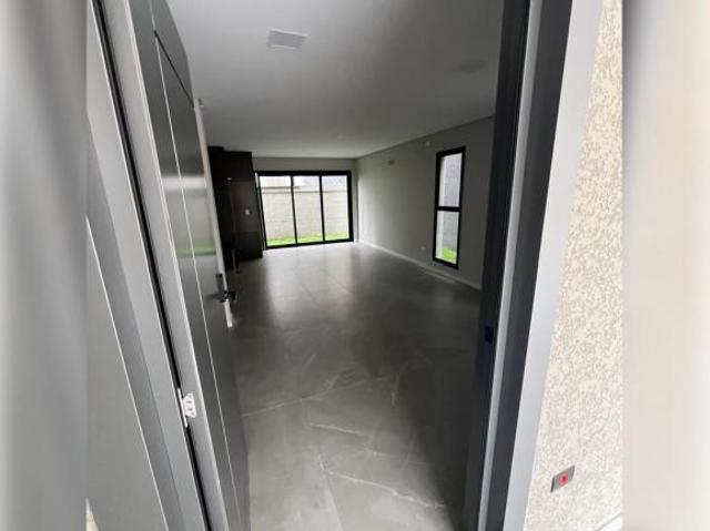 SOBRADO COM TERRAÇO PRIVATIVO NO VIVENDAS DO PARQUE | 168 m² | 3 QUARTOS | CONDOMÍNIO CLUBE