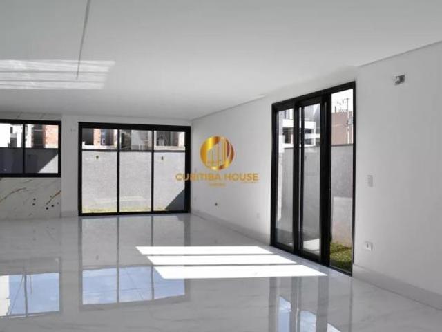 Sobrado com terraço 3 Quartos 3 Suítes na Rua Irma Schreiner Maran  Santa Cândida Curitiba
