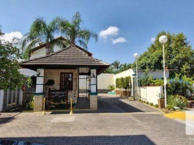 Sobrado com três dormitórios no Condoínio Residência Jardim Verde Ipanema